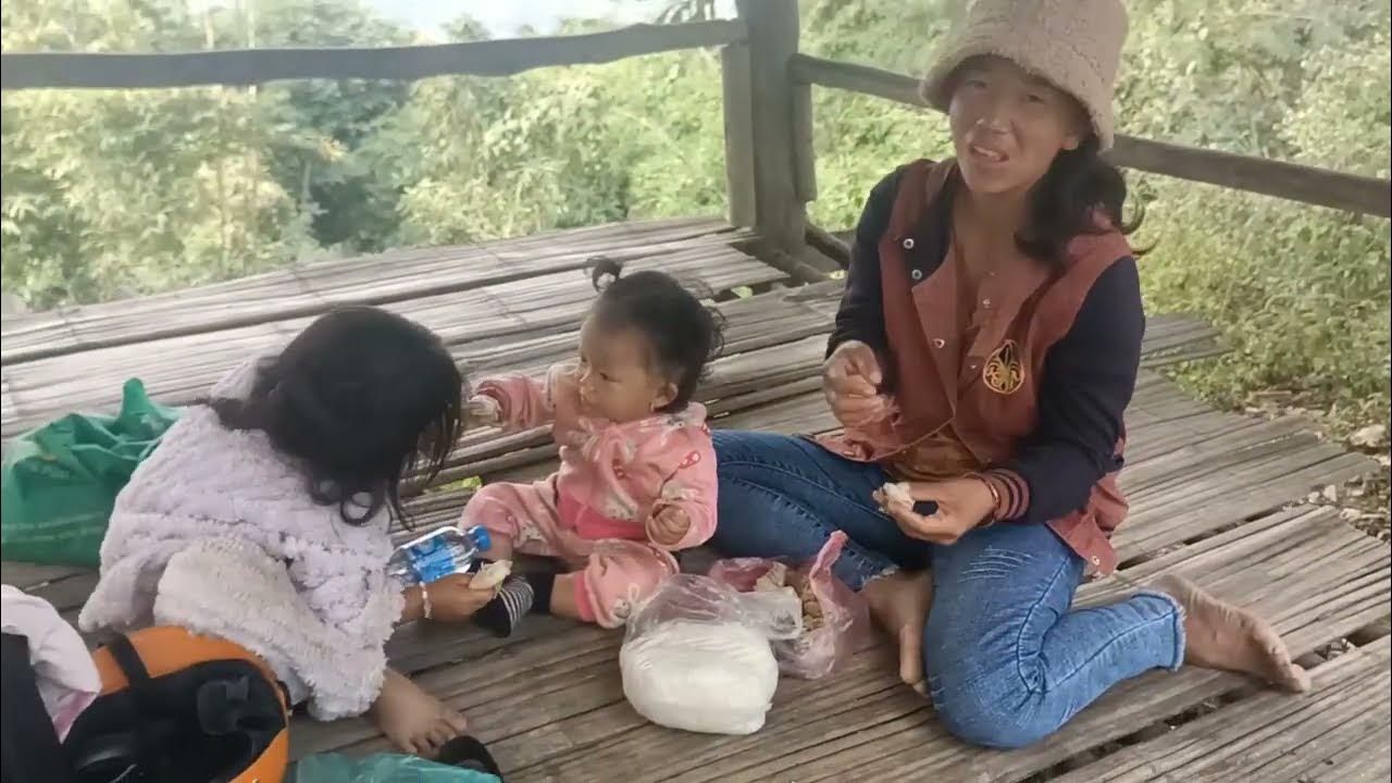 Ua tsaug niam tais pob su thiab Zoo siab pobzeb pab niam tub los txog tsev lawm. Dec,05,2024 ...