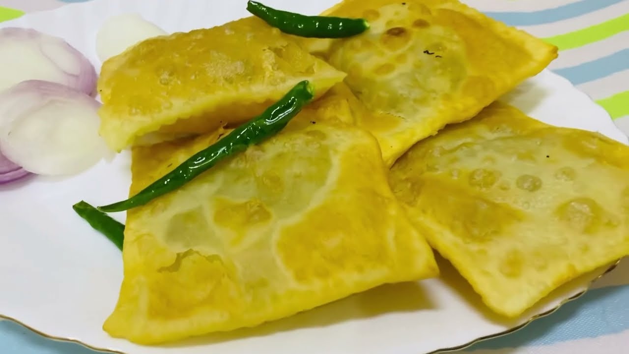 Hyderabadi Lukhmi | kheema Lukhmi | Luqmi recipe | minced pastry - YouTube