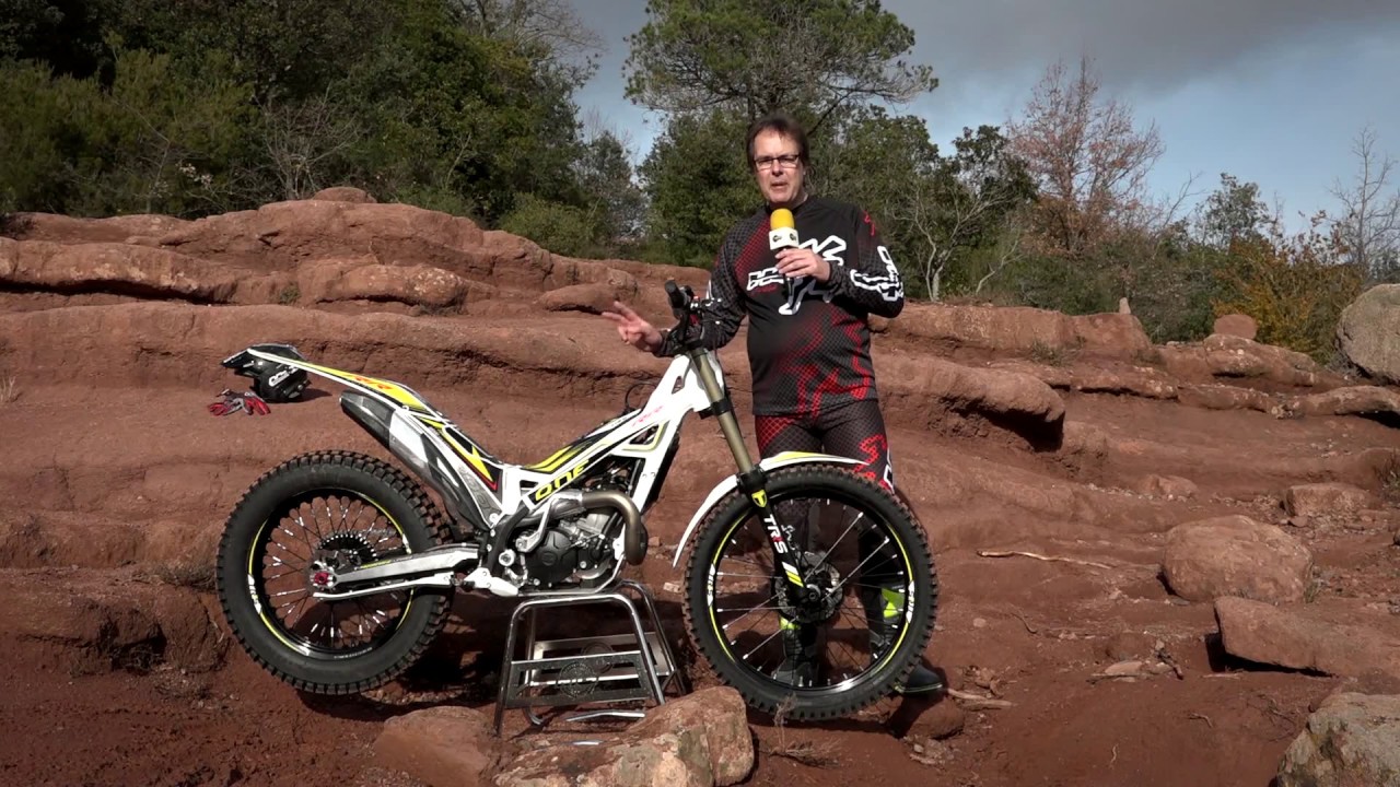 Motosx1000 : Test TRS 300 RR Adam Raga Réplica - YouTube