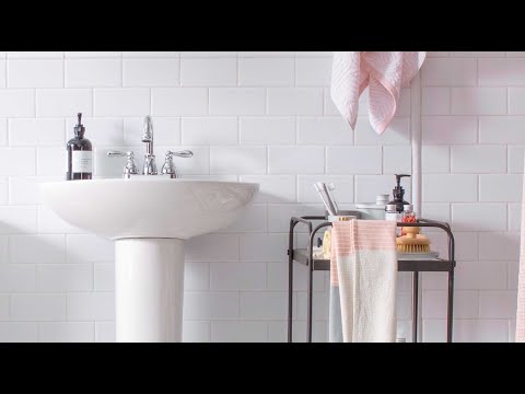 How To Decorate A Small Bathroom
