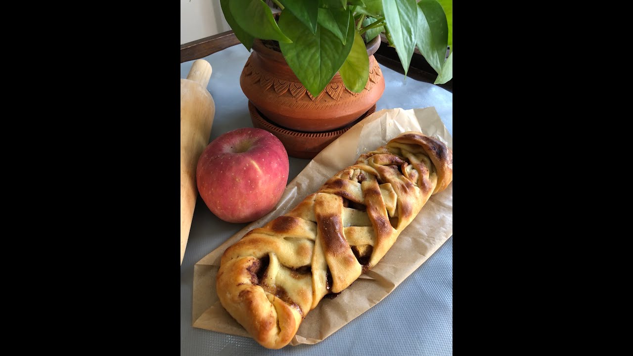 Braided apple bread - YouTube