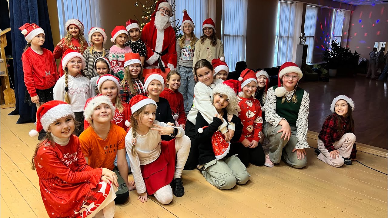 Šventiniai Miniukai 🎅🎁 #IntrusAnykščiai - YouTube