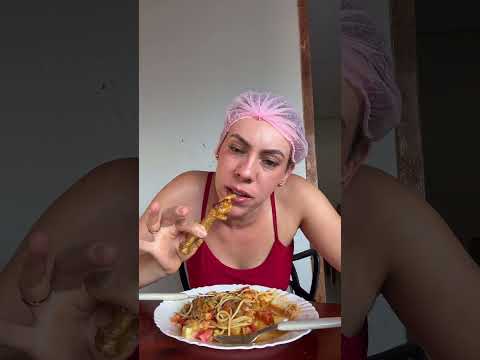 Vamos comer um galinha caipira com pimenta 