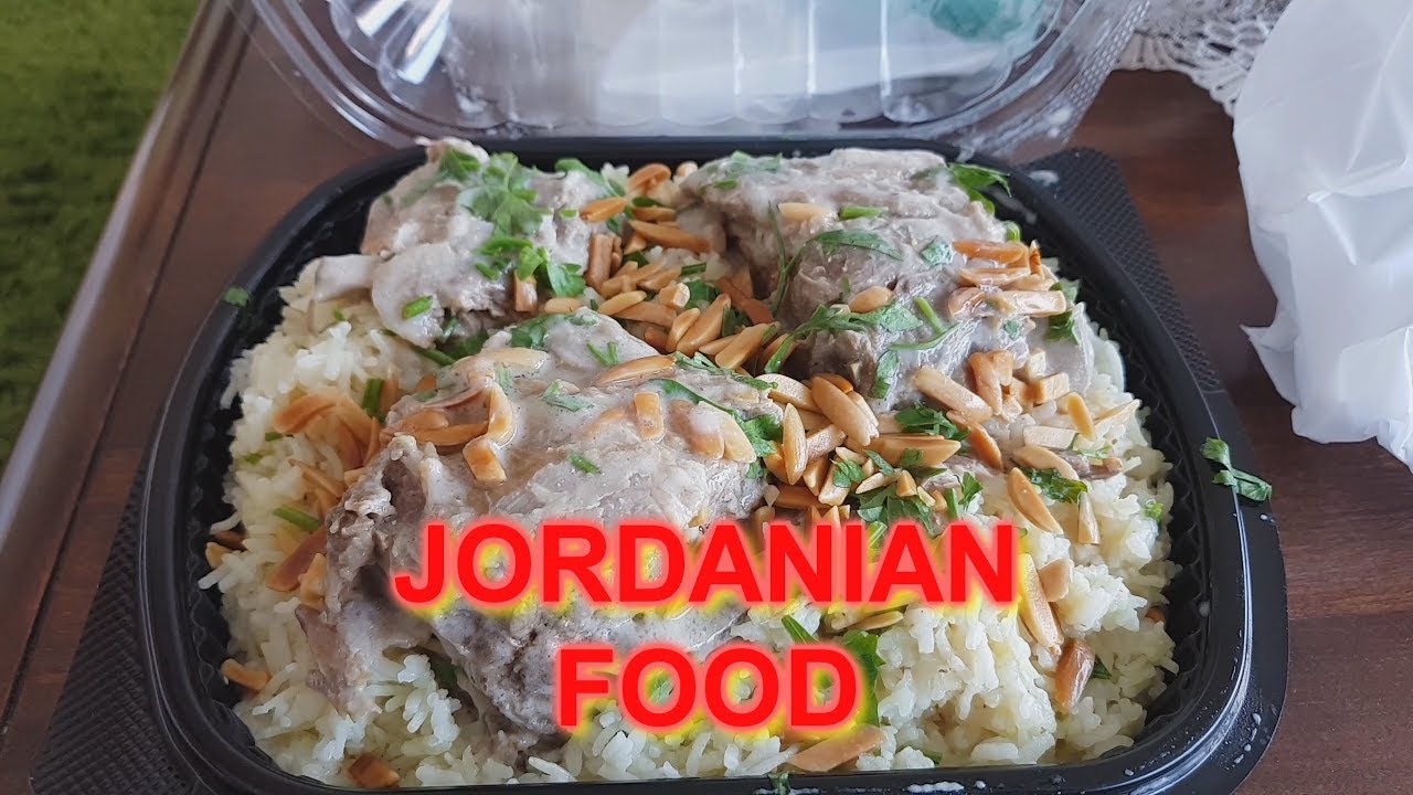 EATING JORDANIAN FOOD (MANSAF) - YouTube