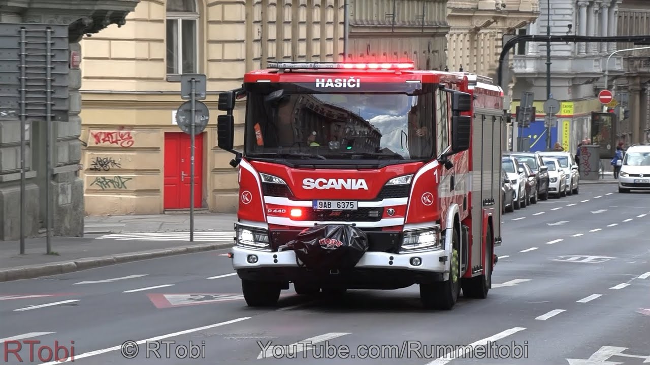 [NEW] Prague fire department engine responding - central fire station 1 ...