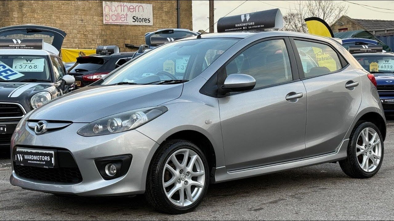 MAZDA MAZDA2 Hatchback 1.3 Takuya Silver 5dr 11 SERVICES+DEC25MOT (2010 ...