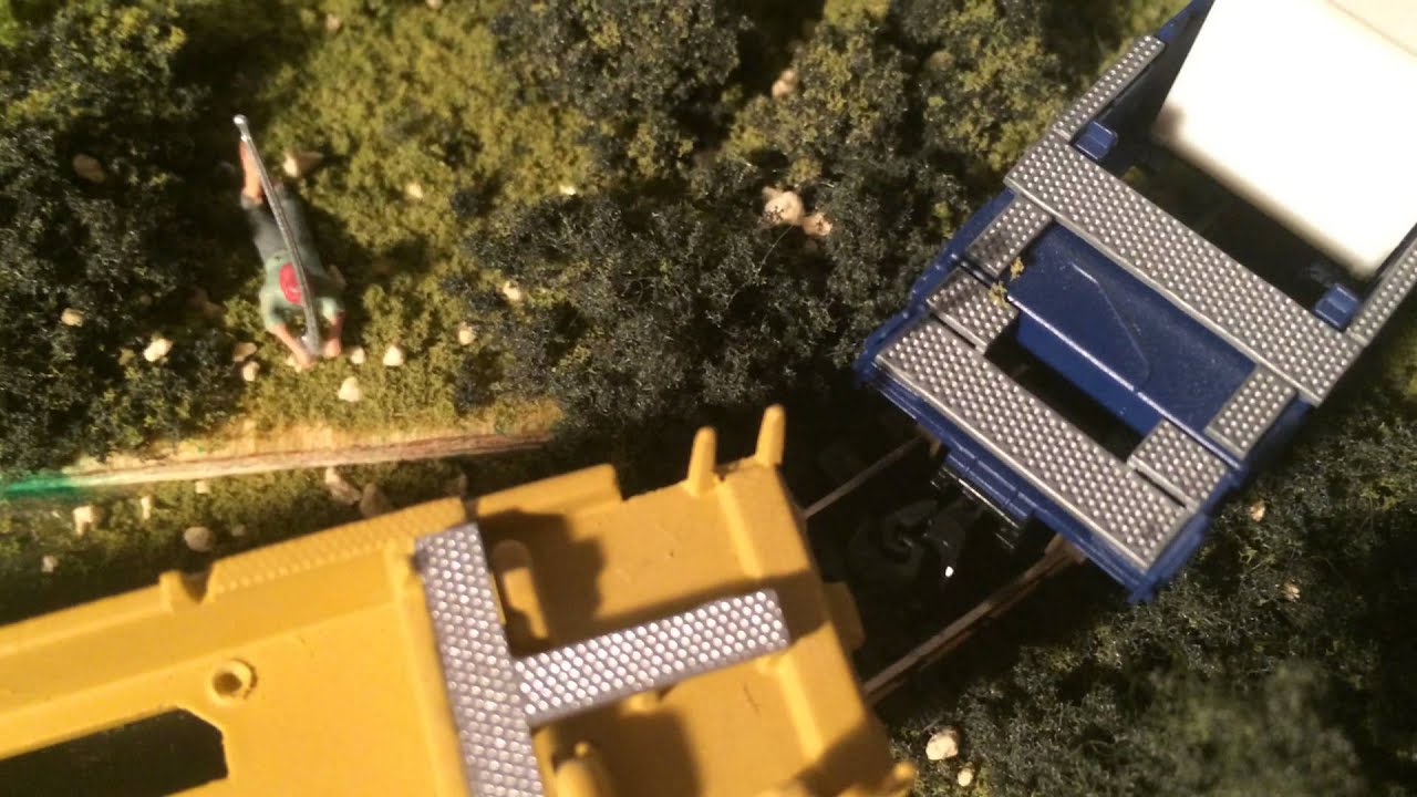 New addition to the N Scale intermodal train (Walthers 5 unit well cars ...