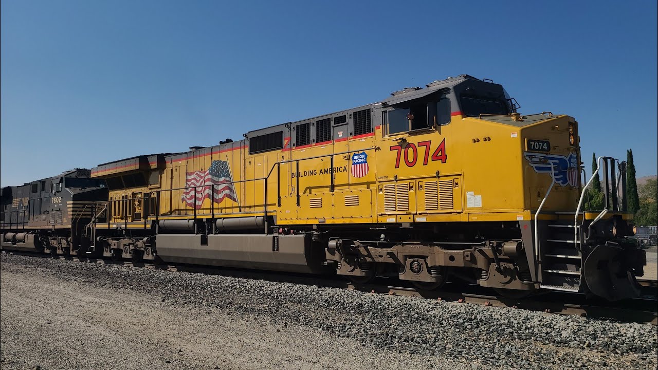 AC6000CW Leader With NS and CP Units on Union Pacific Manifest at the ...