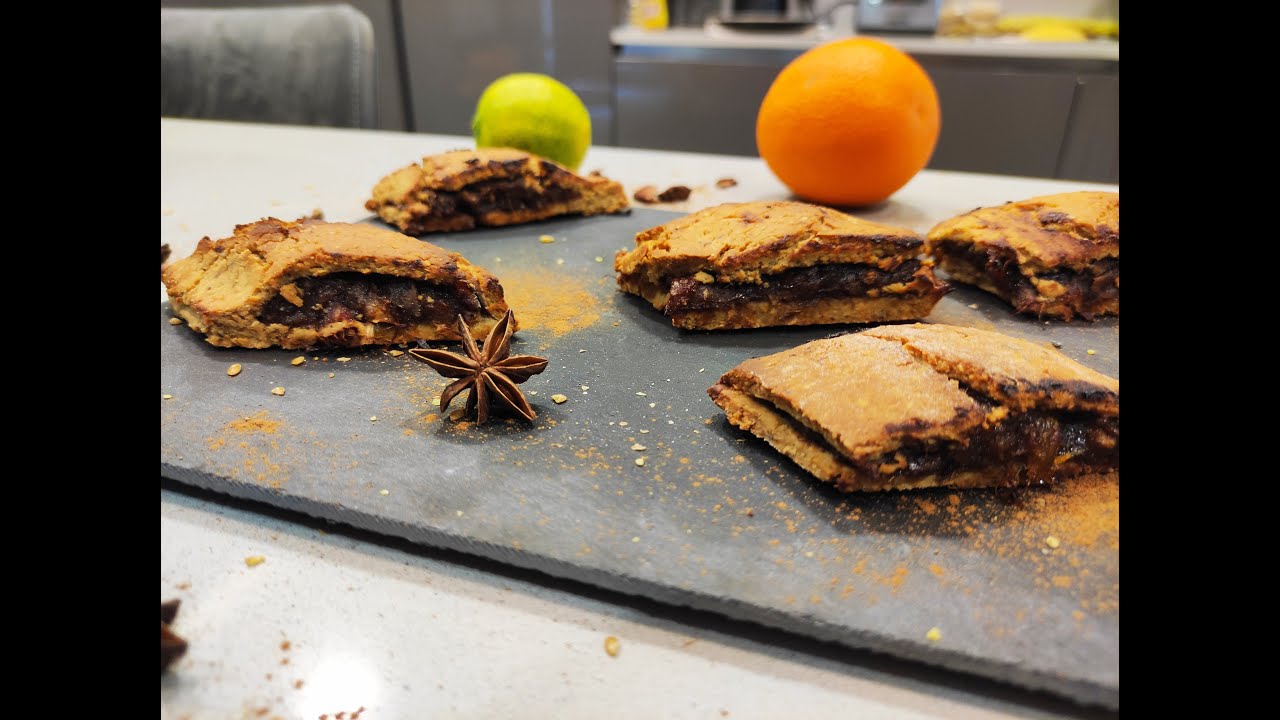 Imqaret – The date slice recipe that everyone in Malta LOVES - YouTube