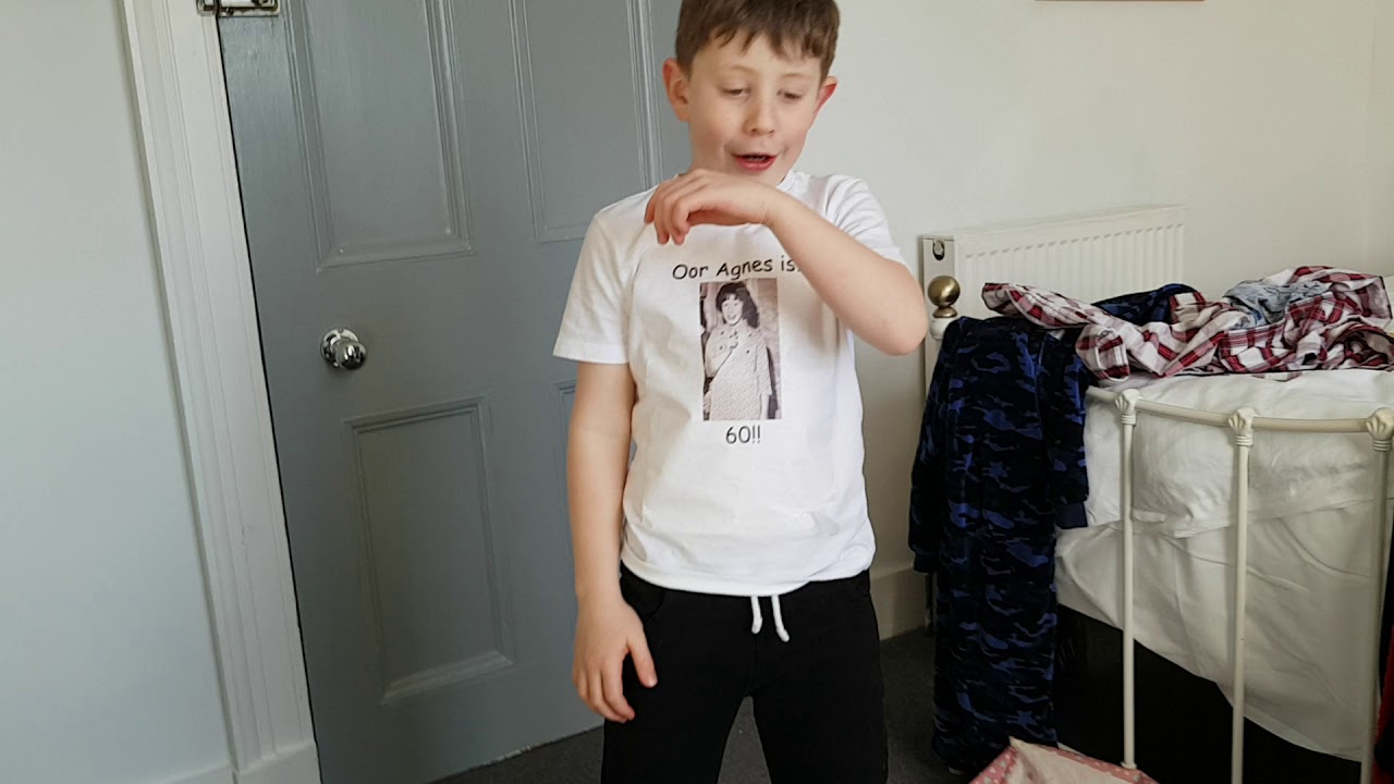 Chicken nuggets KFC McDonalds song | Official Music Video - YouTube