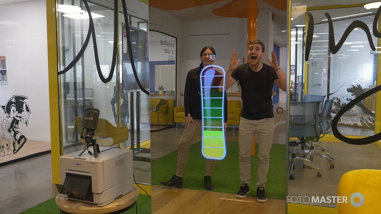 Mirror X Booth: 'Screaming Contest' Interactive Animation - YouTube