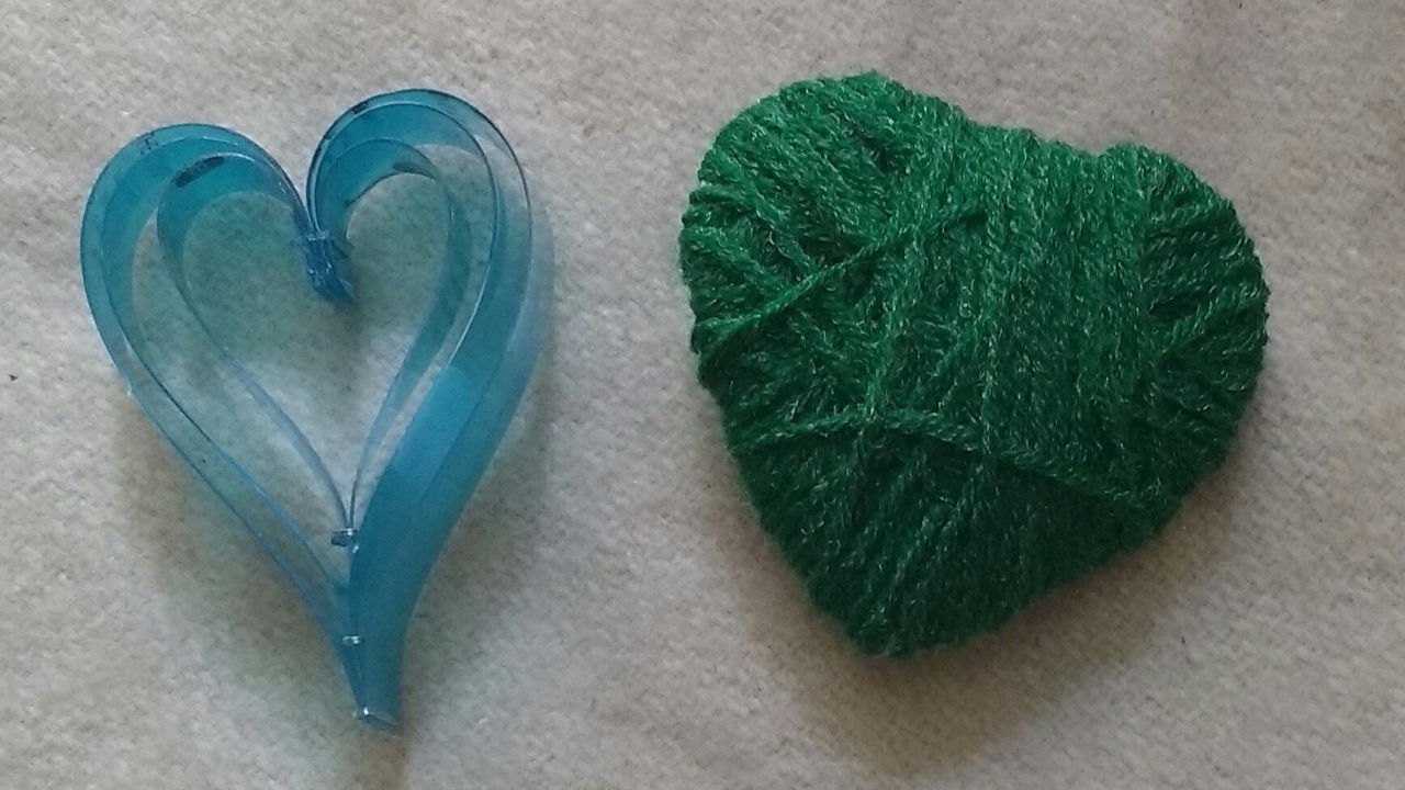 DIY heart making tutorial/2 min craft - YouTube
