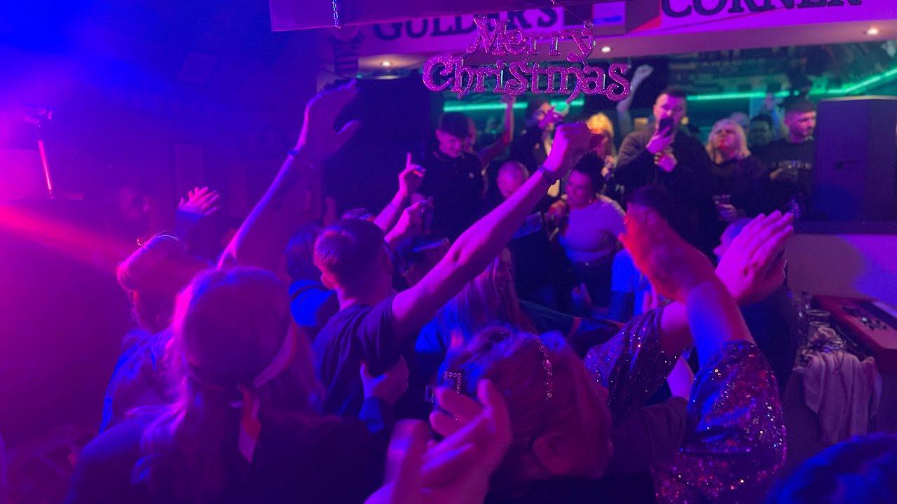 Sláinte Irish Bar, Coatbridge - YouTube