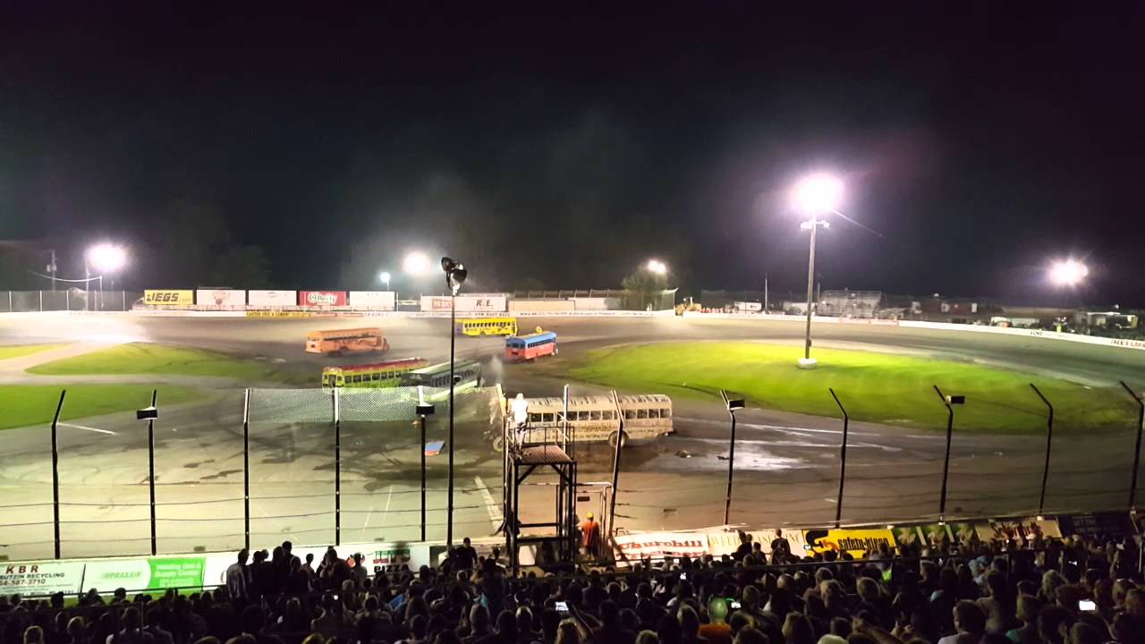 Figure 8 Bus Race - Flat Rock Speedway - YouTube