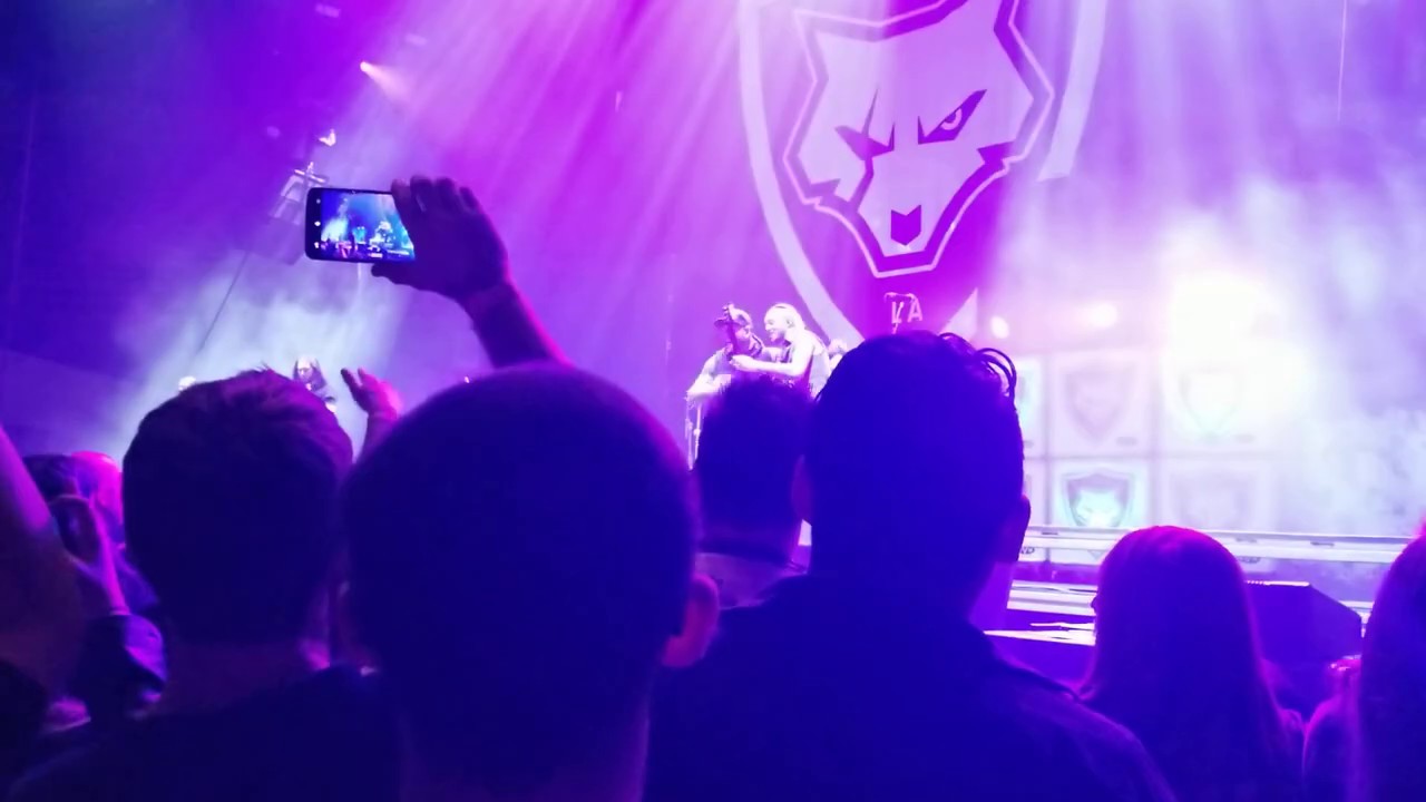 Bad Wolves - "Remember When" Live @ Alliant Energy Center (12/11/2019 ...