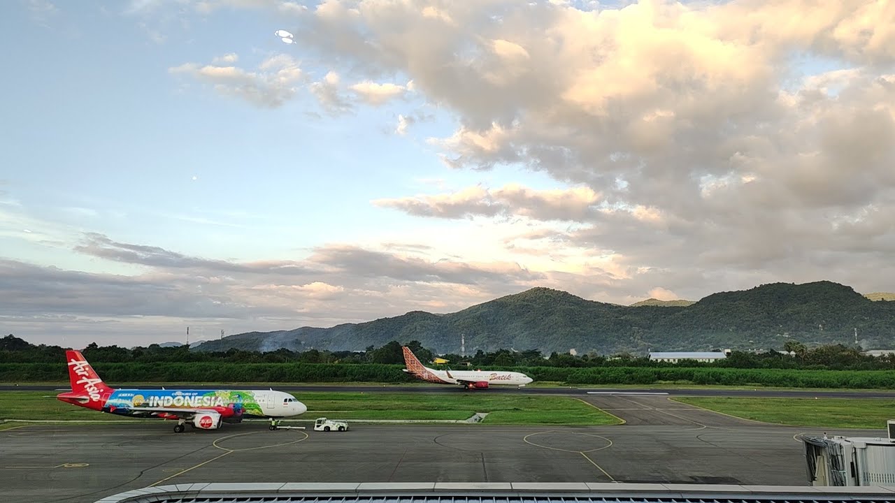 Komodo International Airport - Labuan Bajo - YouTube