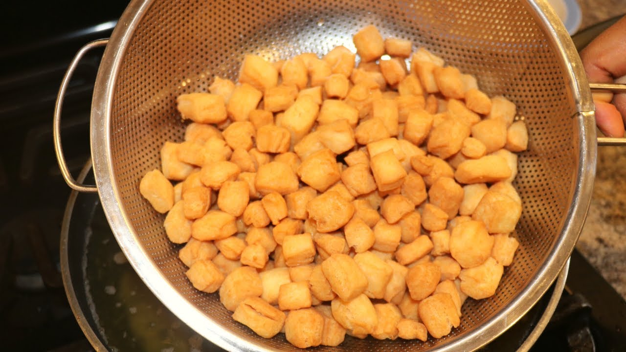 How To Make Easy 🇳🇬 Crunchy Chin Chin Fried & Baked| the ss fam - YouTube