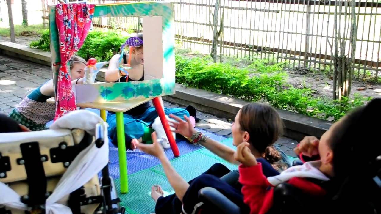 Hope Home Puppet Show - YouTube
