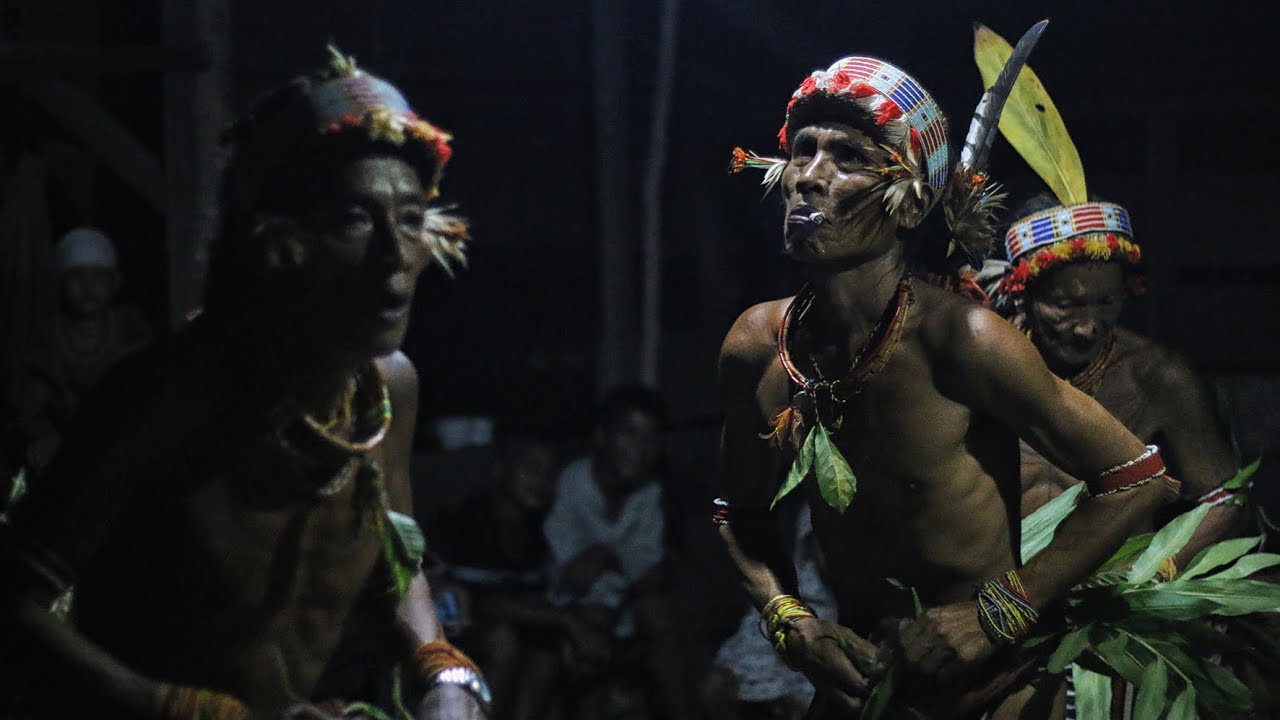 Turuk Langgai, Tarian Khas Mentawai - YouTube