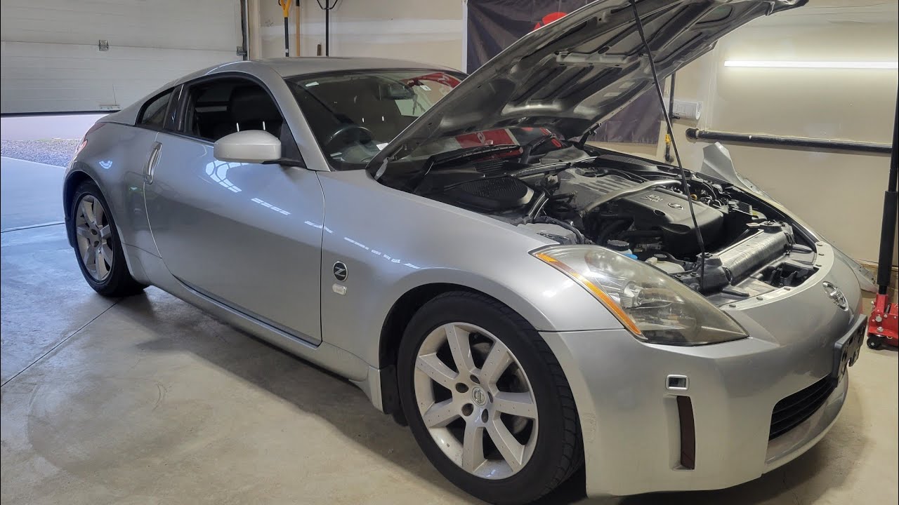 Another JDM Z33 FAIRLADY Z (350z) with super rare Factory options ...