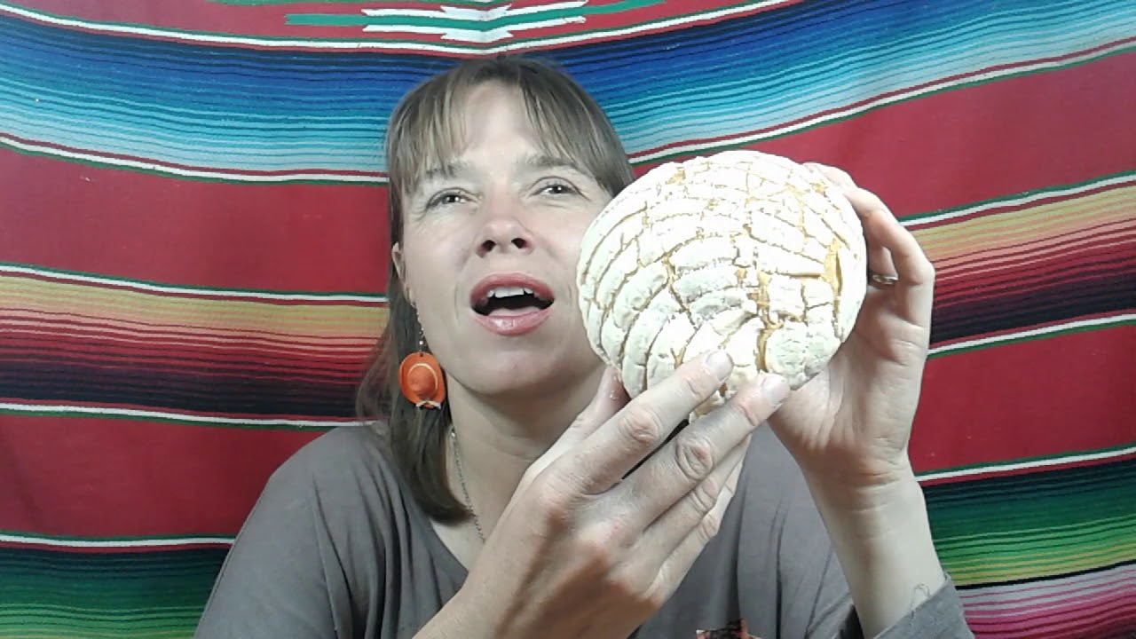 My favorite mexican sweet bread! Foreigners in Mexico - YouTube