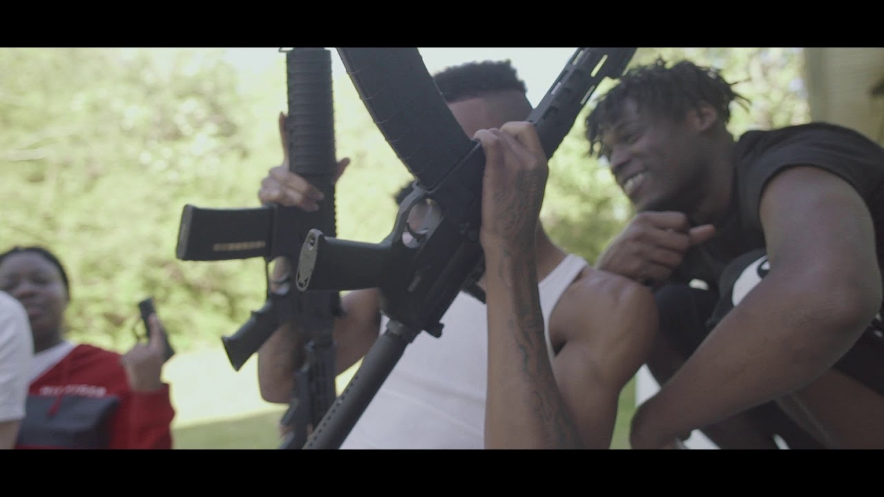 Forever_Thuggin_Tae - Me Or You (Official Music Video) - YouTube