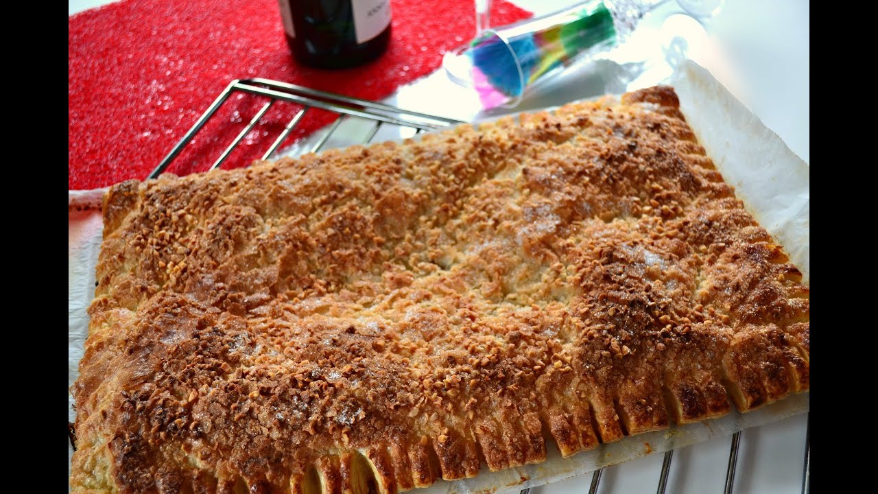 COCA DE HOJALDRE RELLENA DE CABELLO DE ÁNGEL (POSTRE FÁCIL) - YouTube