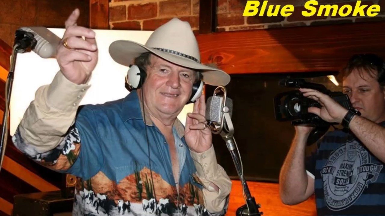 Gary Ellis sings Blue Smoke - YouTube