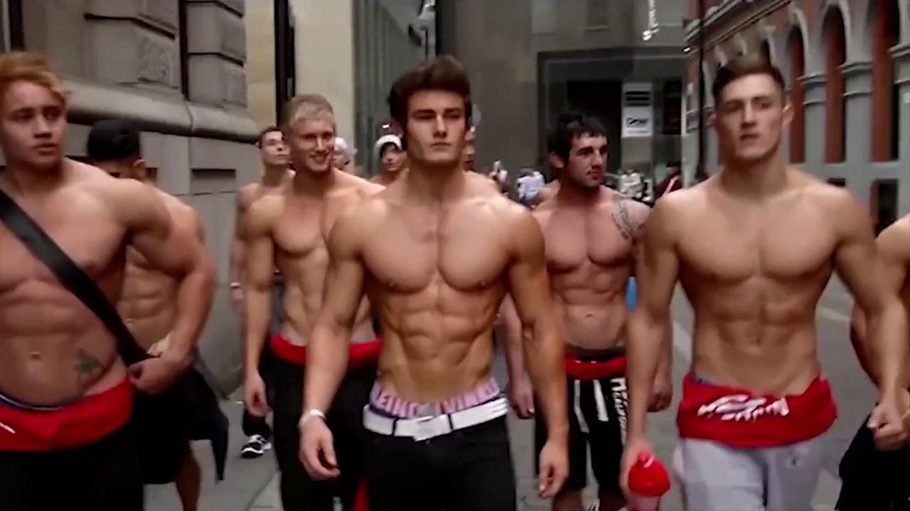 When A Bodybuilder Goes Shirtless In Public - YouTube