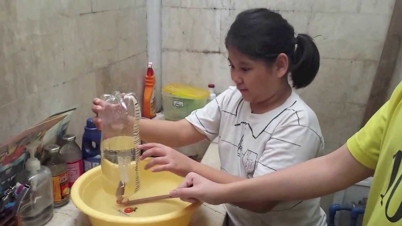 LUNG CAPACITY EXPERIMENT - YouTube