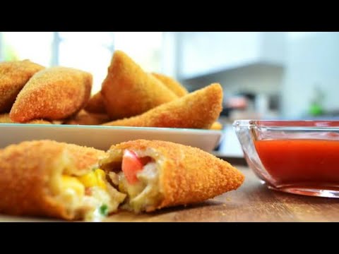 Chicken Half Moon Recipe | Chicken Pakwan Special | How to make pakwan ...