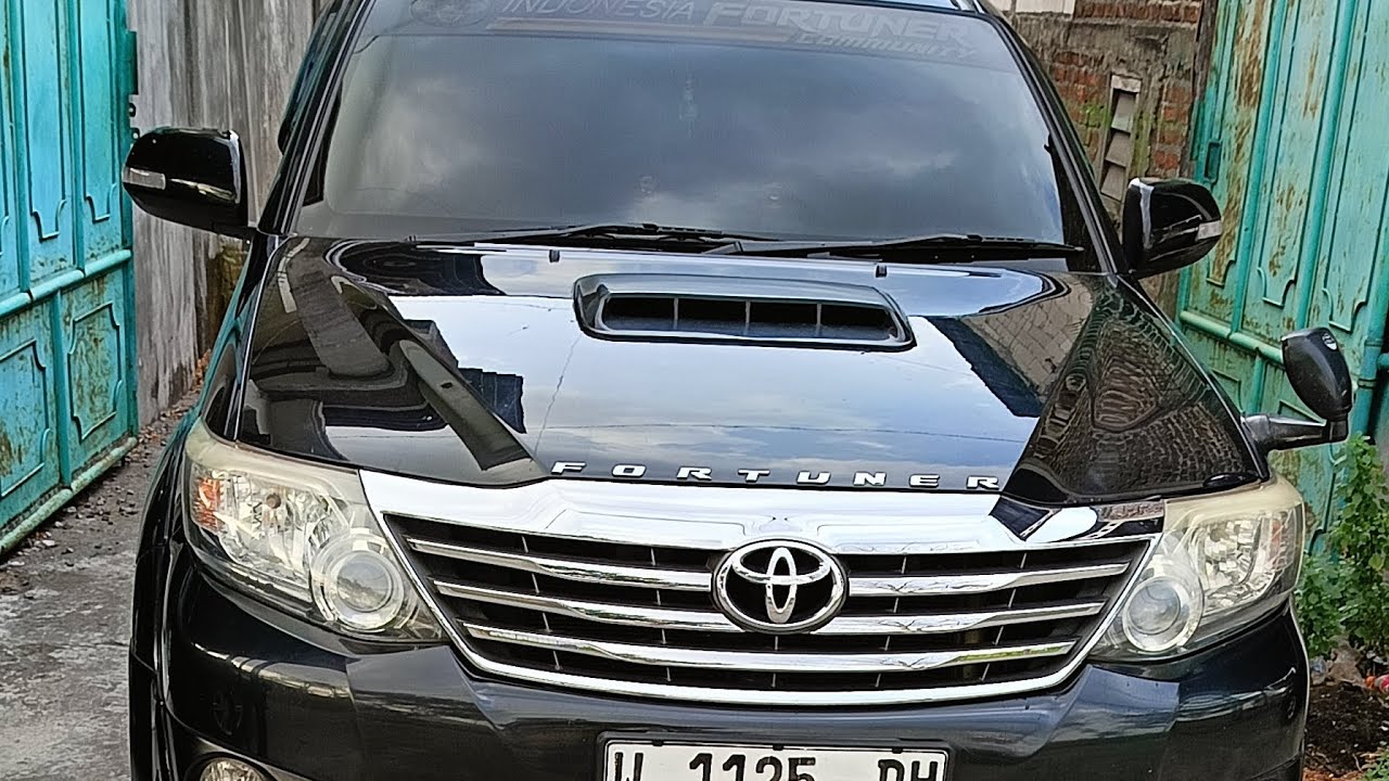 Fortuner 2012 solar matic - YouTube