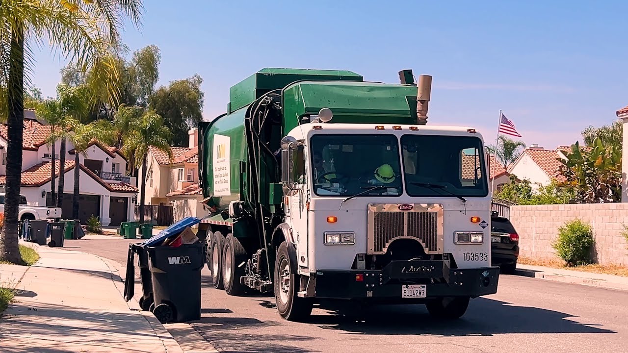 Waste Management 2011 Peterbilt 320 Amrep (103533) - YouTube