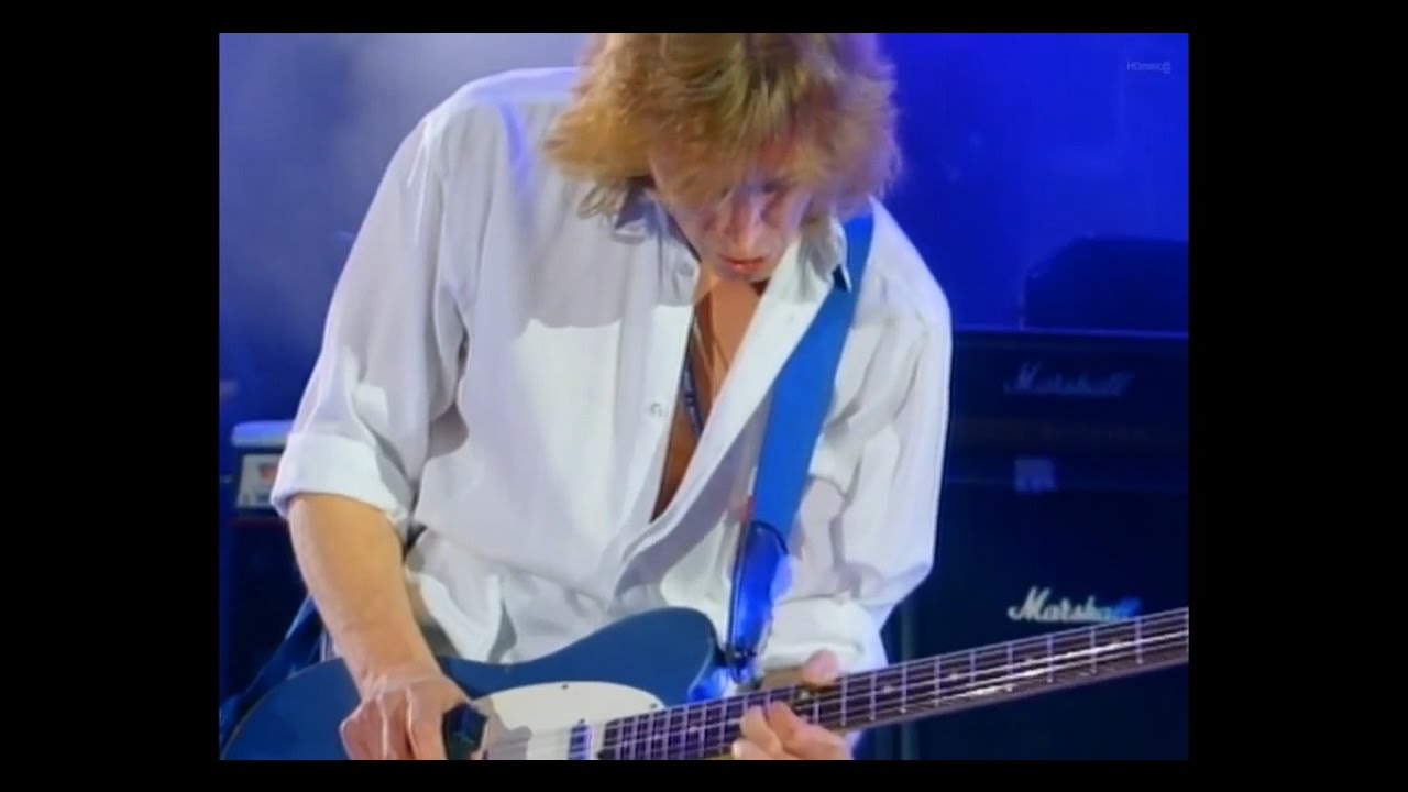 Queen, David Bowie & Mick Ronson - Heroes (mix official image and tv ...