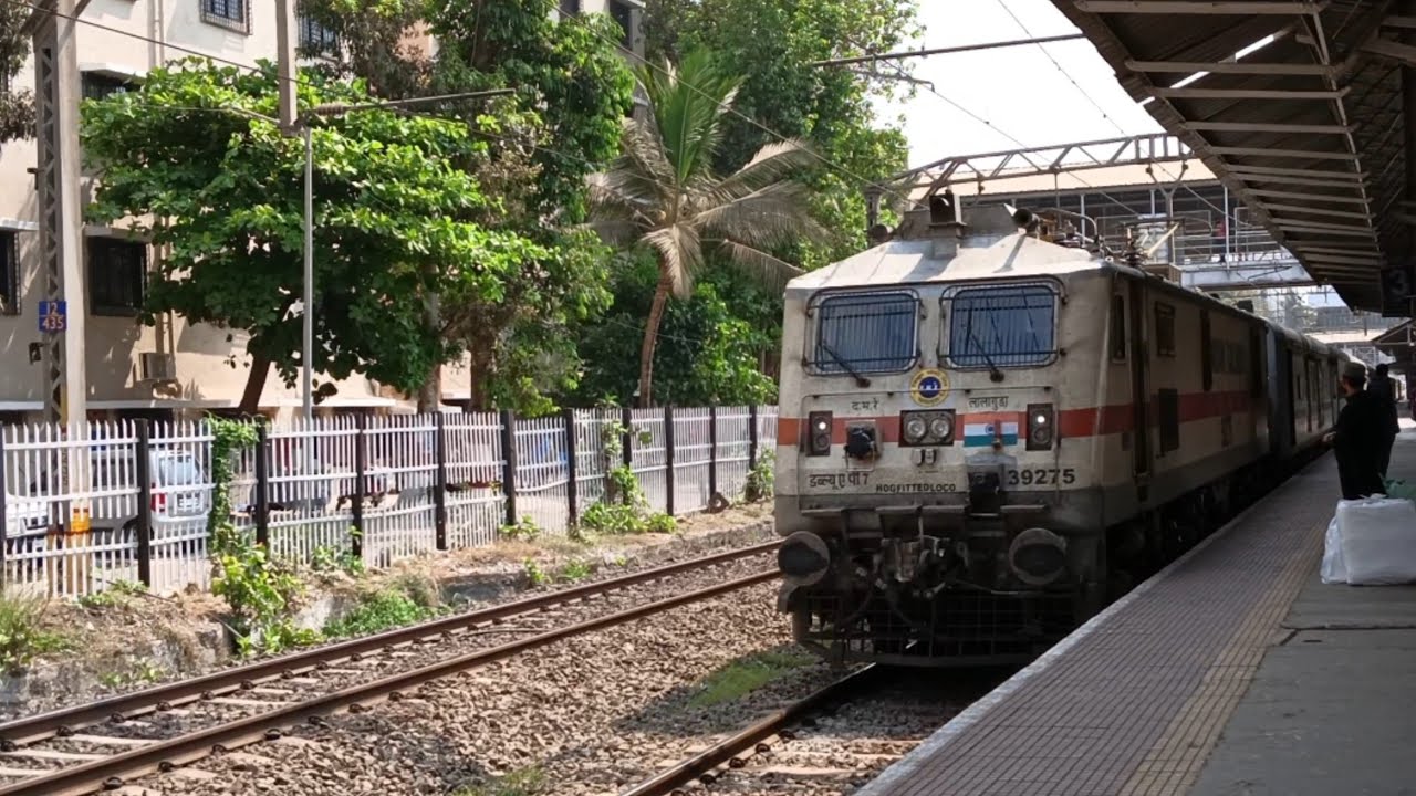 22732 - Mumbai (Csmt) - Hyderabad Superfast Express Crossing Station ...