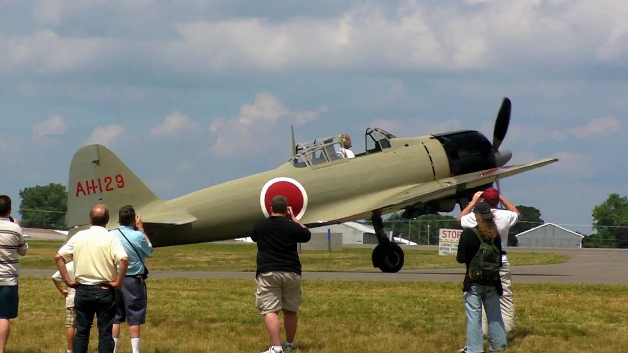 A6M2-21 Zero at Air Expo 2010 - YouTube