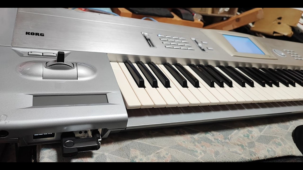KORG TRINITY pro 外観動画（ヤフオク販売中） - YouTube