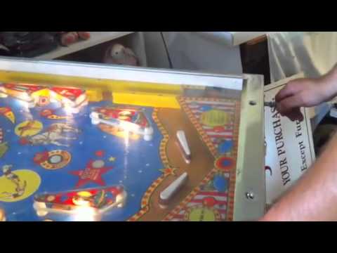 1977 Big Top pinball - YouTube