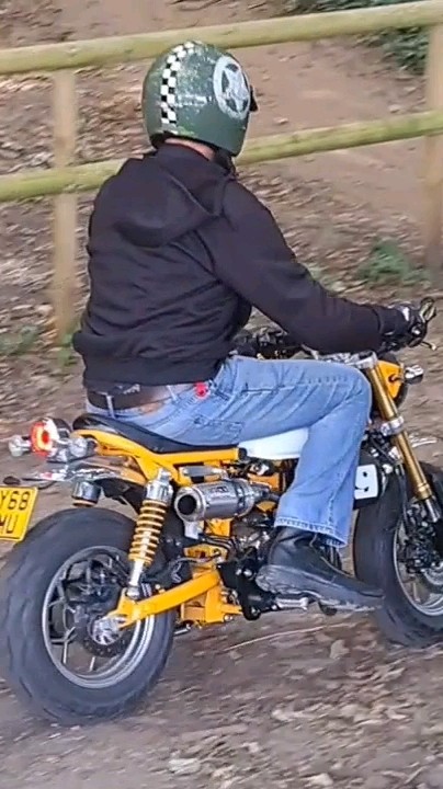Honda Monkey Off Road - YouTube