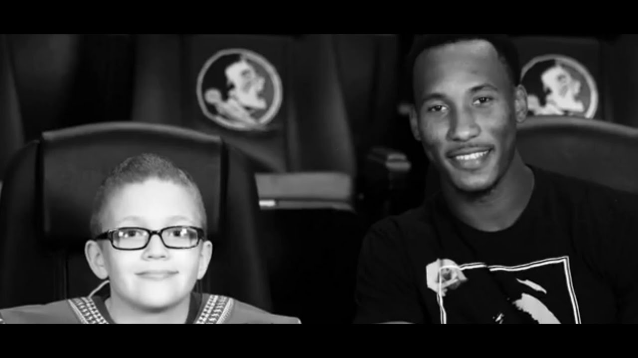 Football player's act of kindness earns Musial Award - YouTube