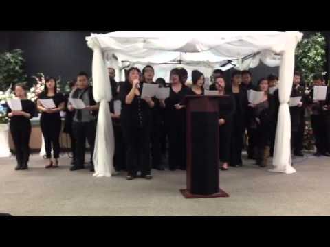 Tulsa Hmong Alliance sings "I Will Rise" by Chris Tomlin - YouTube