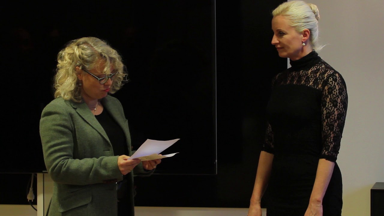 Maria Savery modtager legat. - YouTube