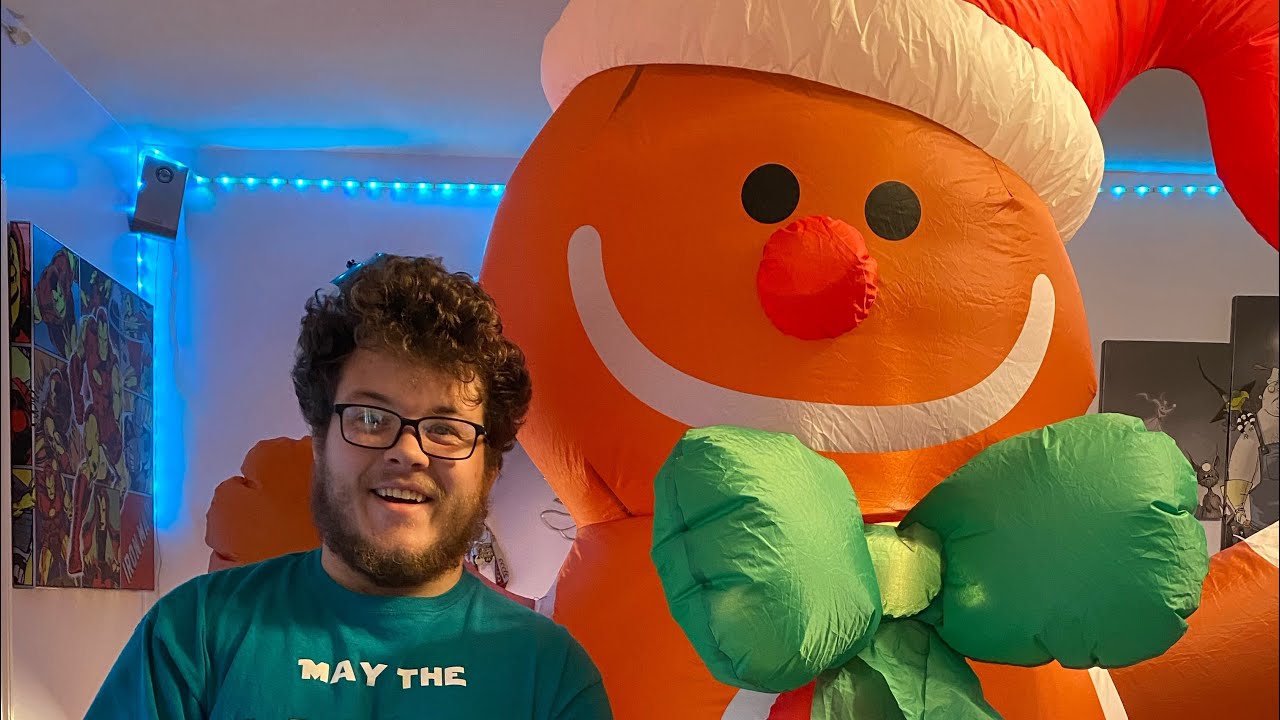 Inflatable 8ft gingerbread man - YouTube