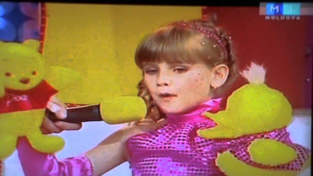 Nicolaevici Andreea la ring star cu sceneta.,Ursu si rata.......2013 ...