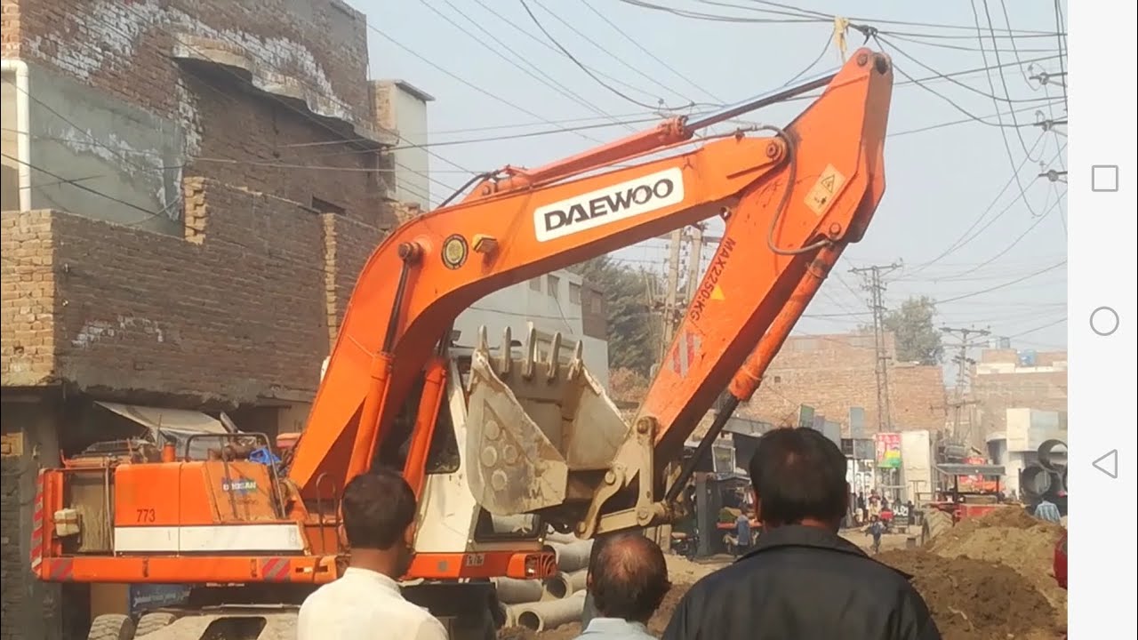 Road construction labour work punjab City area - YouTube
