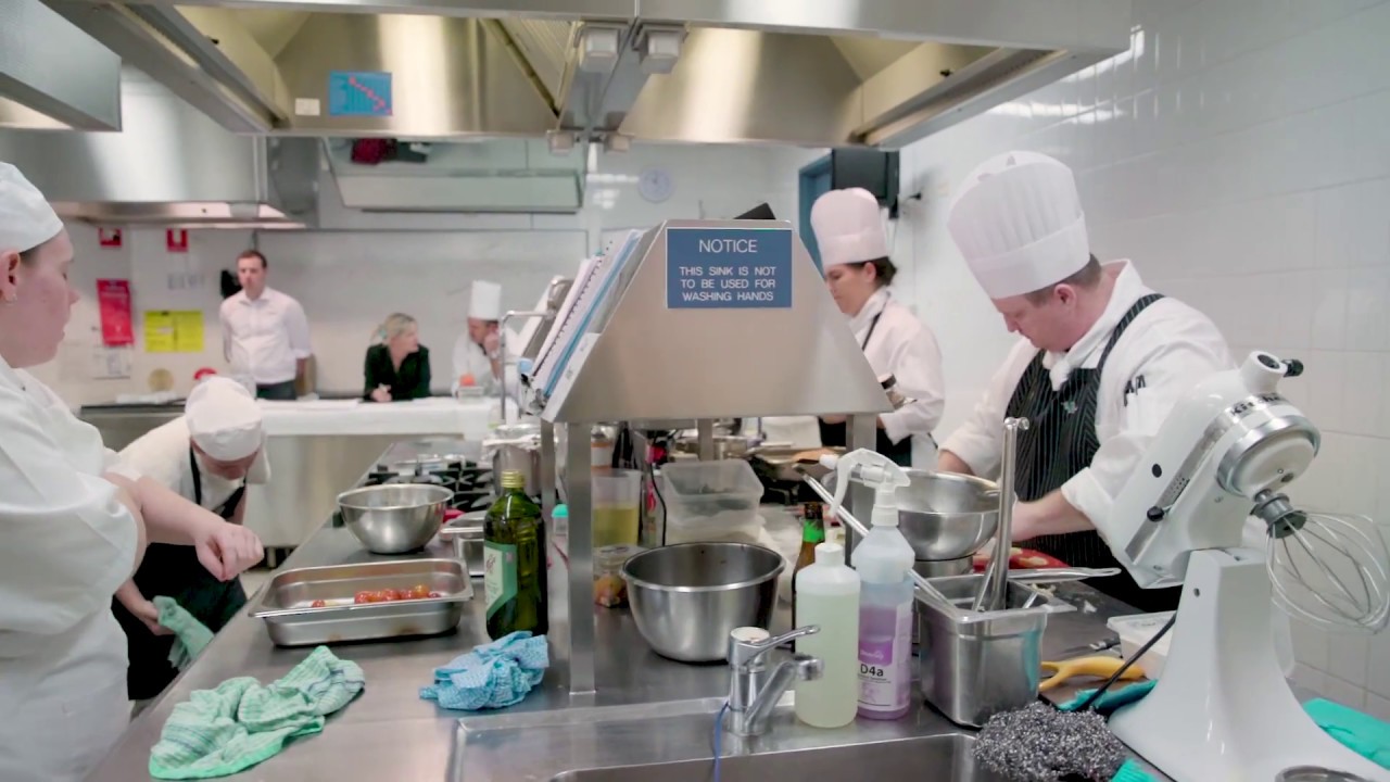 ClubTV: Club cuisine celebrated at Chef's Table 2017 - YouTube
