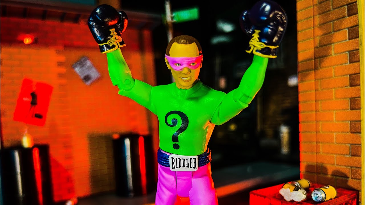 McFarlane Boxing Riddler Retro ‘66 Figure Review & Toy Photography ...
