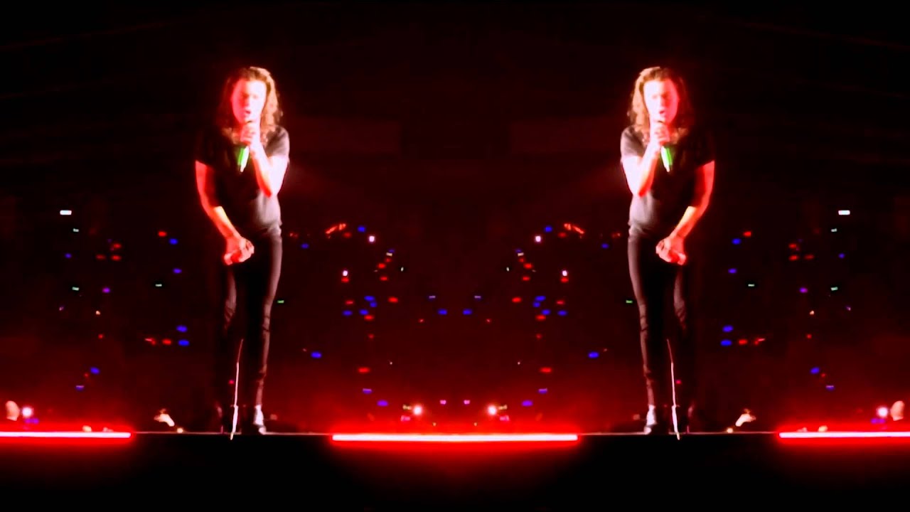 One Direction - Girl Almighty Live - Highlights 2015 - YouTube