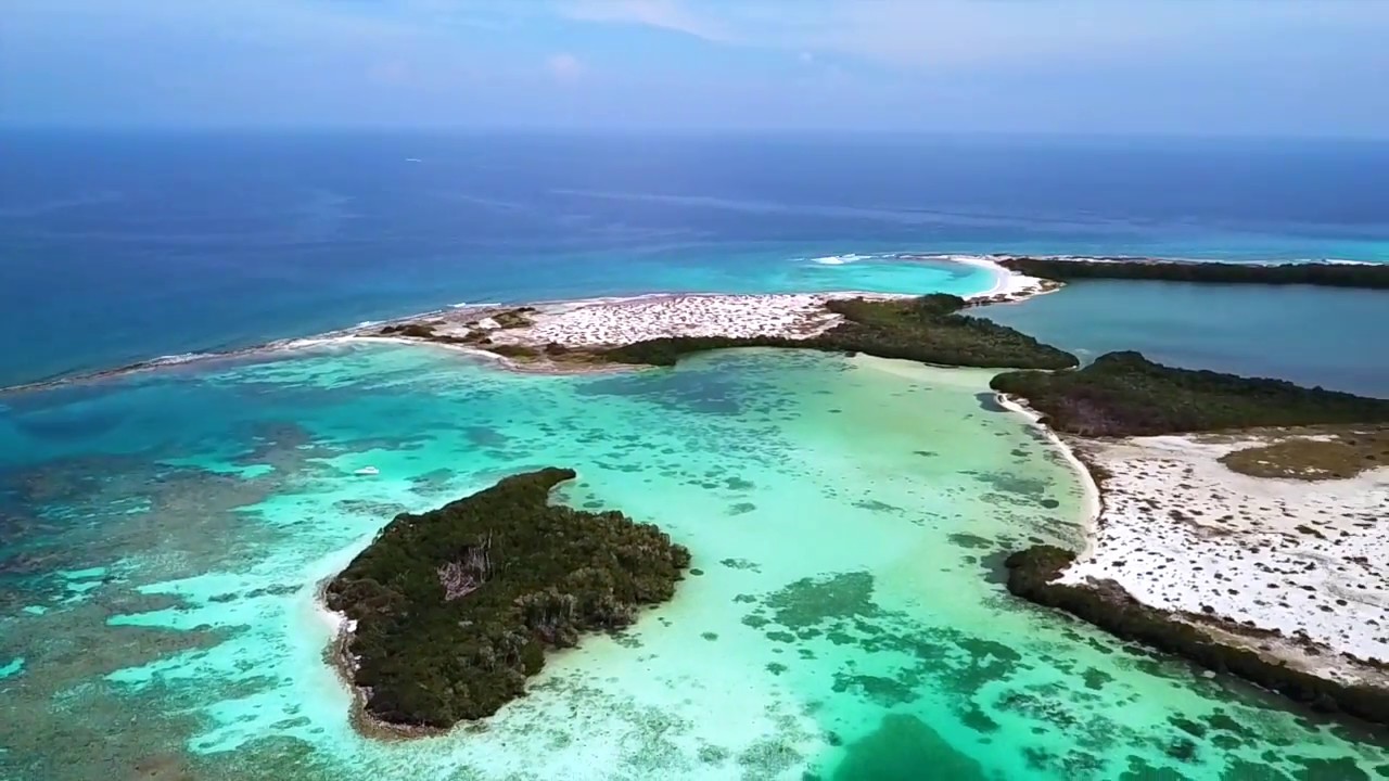 Flying a drone over Isla La Tortuga Venezuela 2018 - YouTube