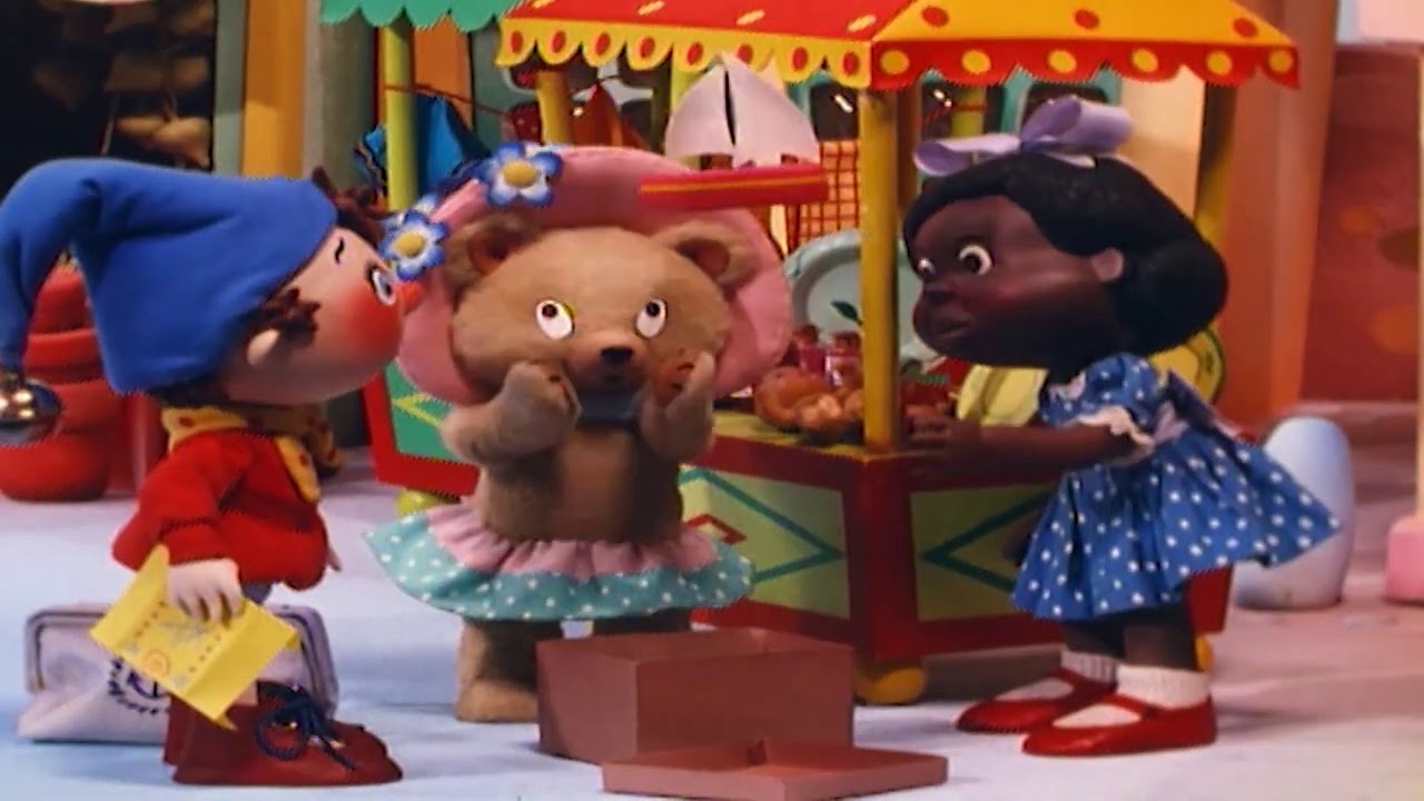 Noddy Toyland Adventures | Noddy The Magician | Full Episode - YouTube